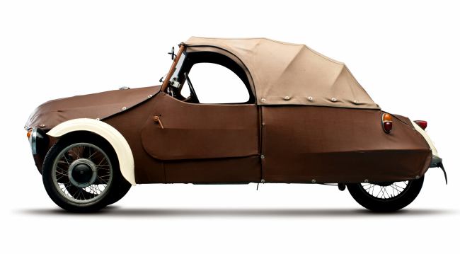 Cutest Little Boho Chic Car Ever Made - Meet Velorex Oskar | Tres Bohemes