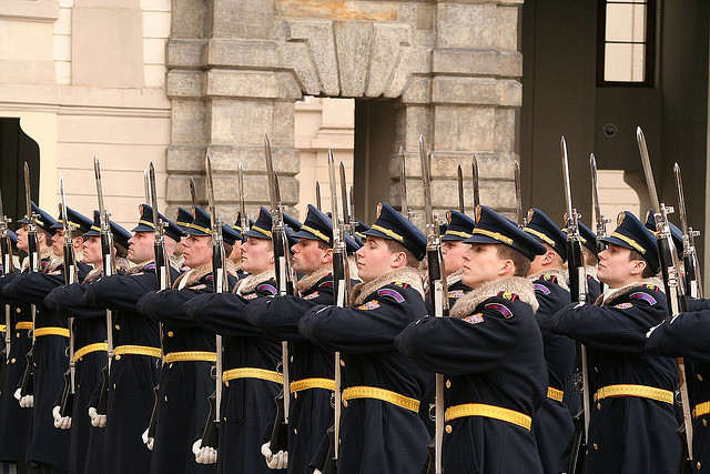 Prague Castle Guards | Tres Bohemes