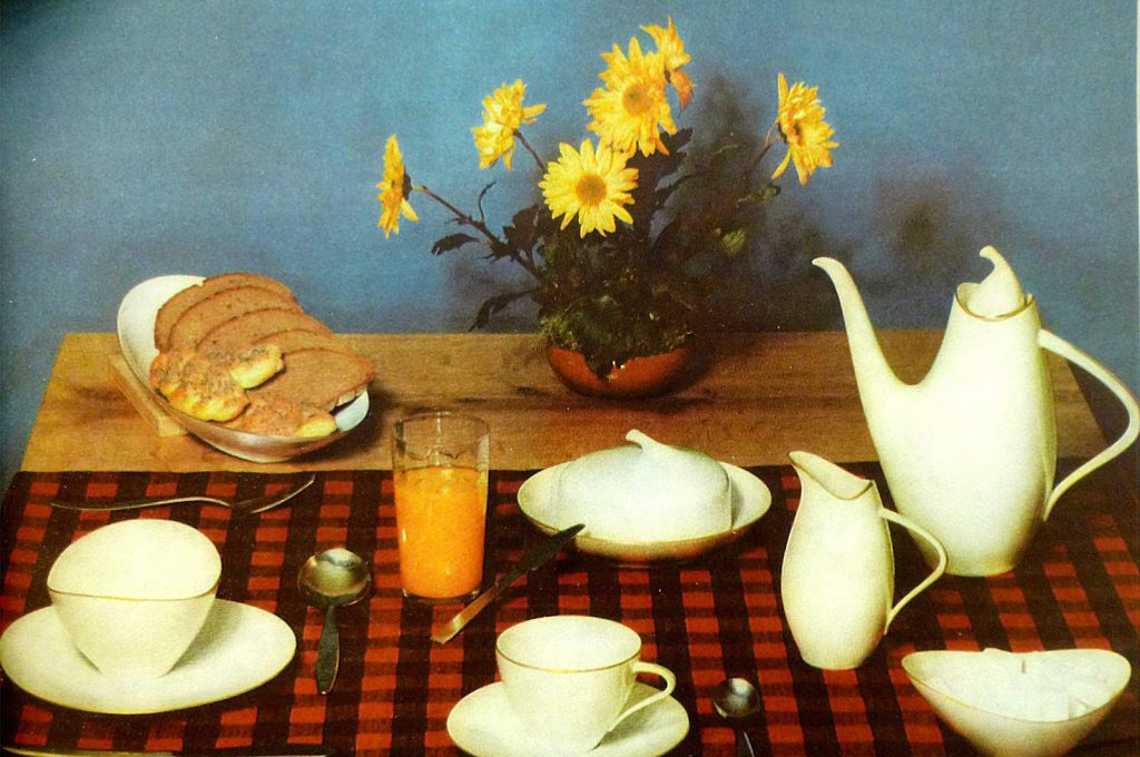 Retro Czech Tea Sets in the Mid Century Style | Tres Bohemes