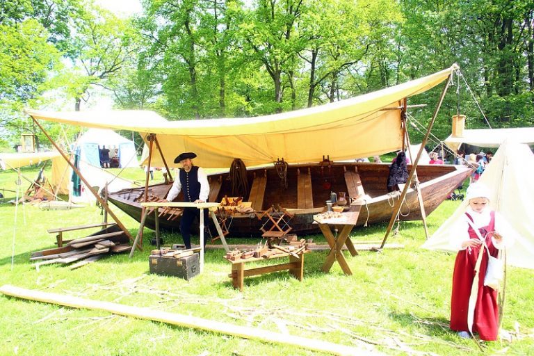 Traditional Crafts at the Castle Šelmberk - History of the Czech Republic