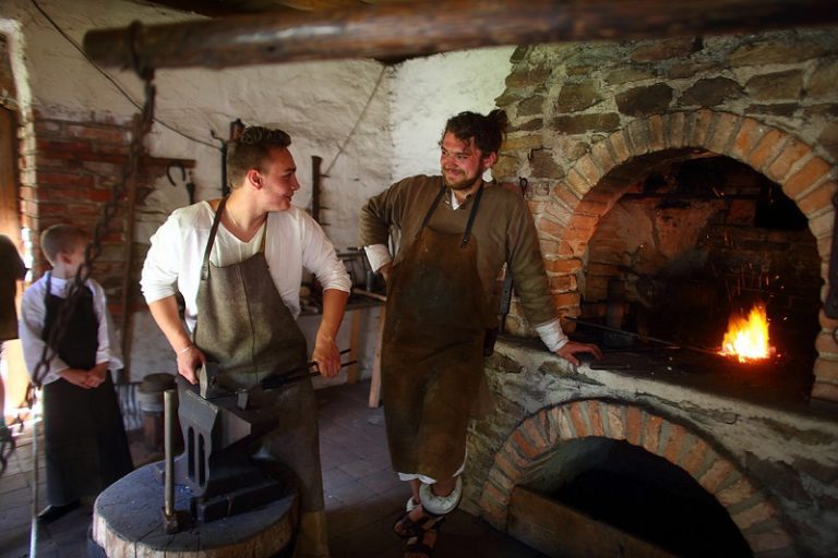 Traditional Crafts at the Castle Šelmberk - History of the Czech Republic
