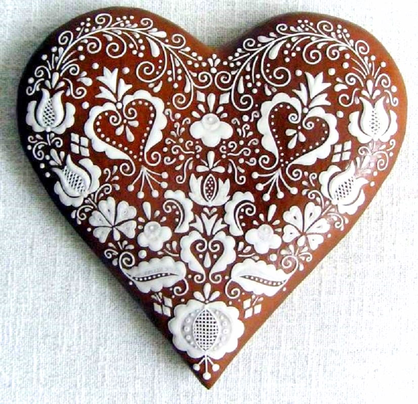 Beautiful Holiday Gingerbread Designs from the Czech Republic