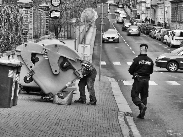 A Series of Moments Captured Through The Lens of David Tichý | Tres Bohemes