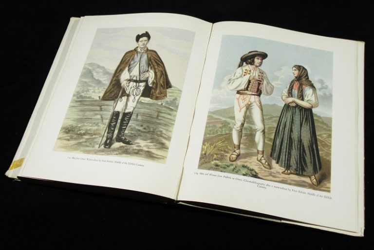 Slovak National Dress Through the Centuries | Tres Bohemes